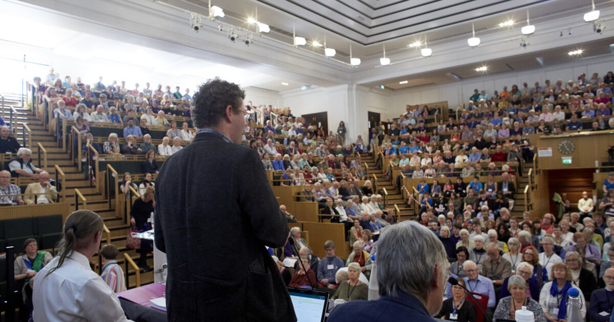 Living adventurously: a decade as Recording Clerk | Quakers in Britain