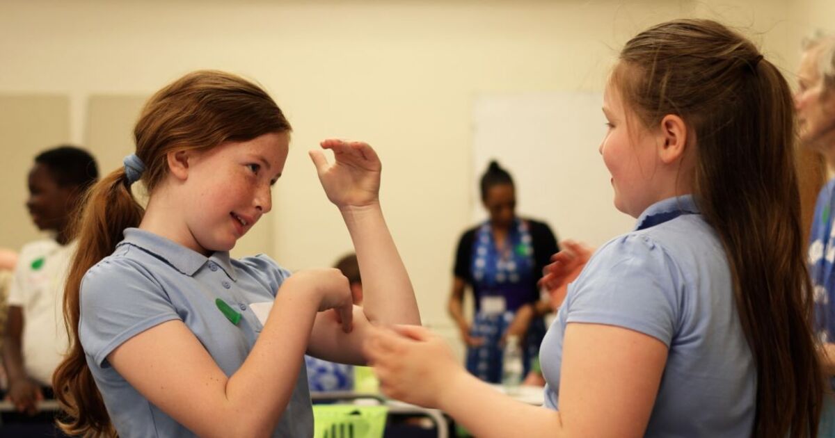 Young Peacemakers share their hopes at Manchester’s first peer ...